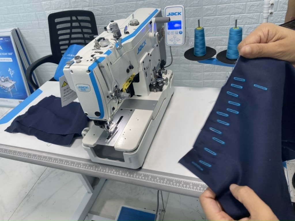 Máy thùa khuy công nghiệp chính hãng mới giá tốt 2025
